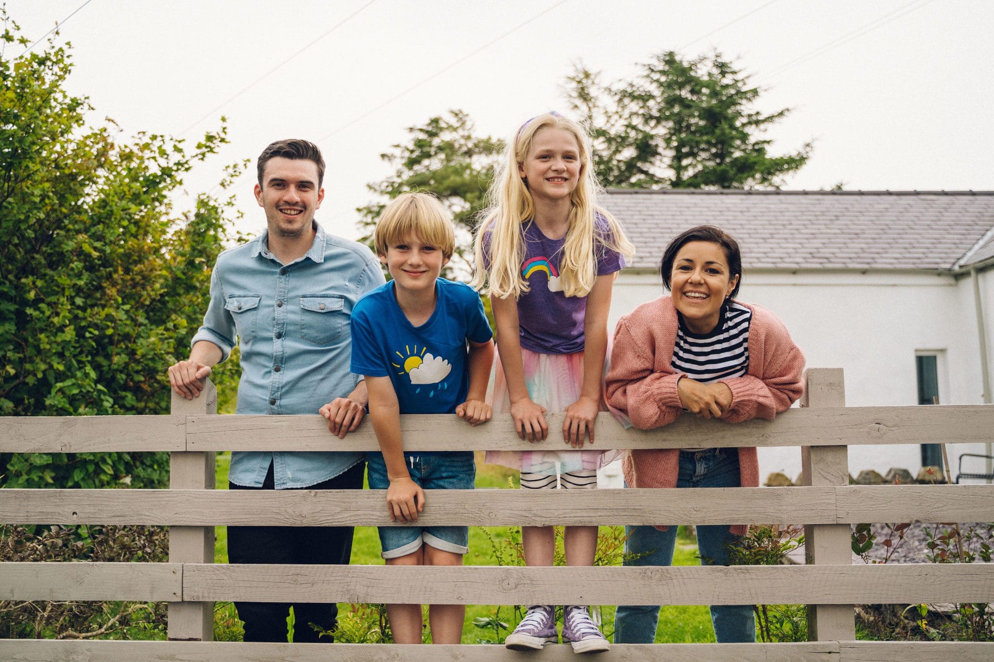 New duo beat 600 rivals to take over roles of popular TV twins Deian a Loli