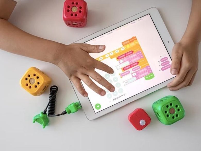 How to make homework less boring and more interactive for kids