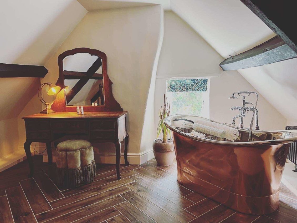 Review: Staying at Longleat Safari Park’s Deer Keeper’s House