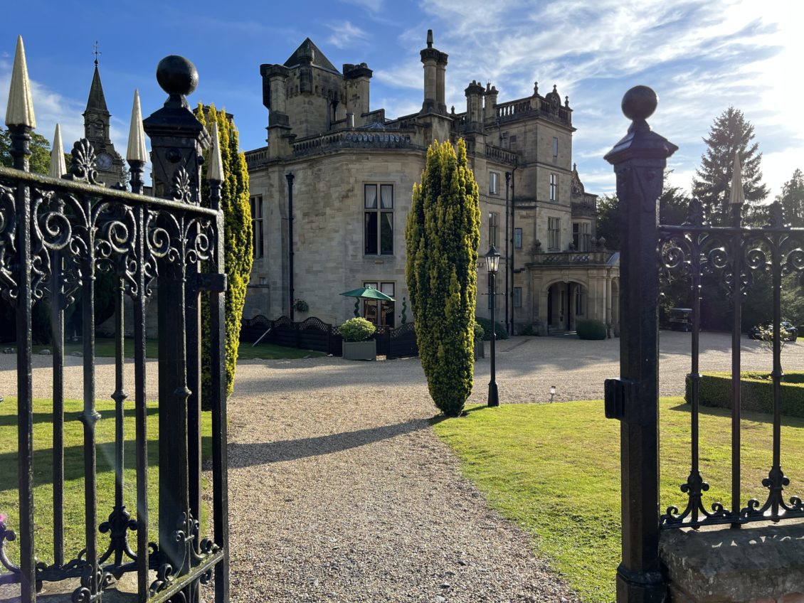 Palé Hall Hotel - The best drive and dine experience in North Wales