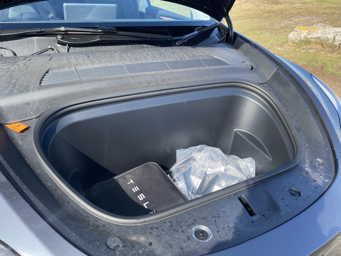 First drive of the Tesla Model Y Long Range 2022