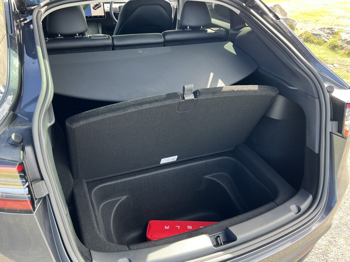 First drive of the Tesla Model Y Long Range 2022