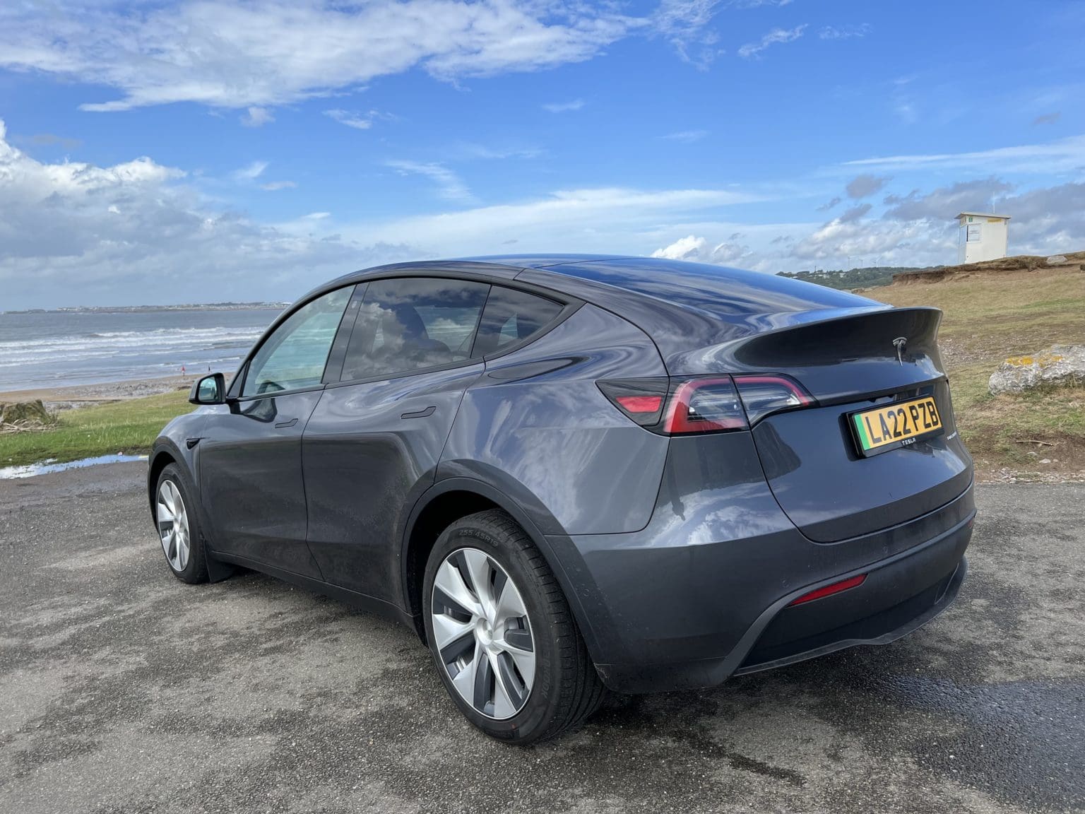 First drive of the Tesla Model Y Long Range 2022