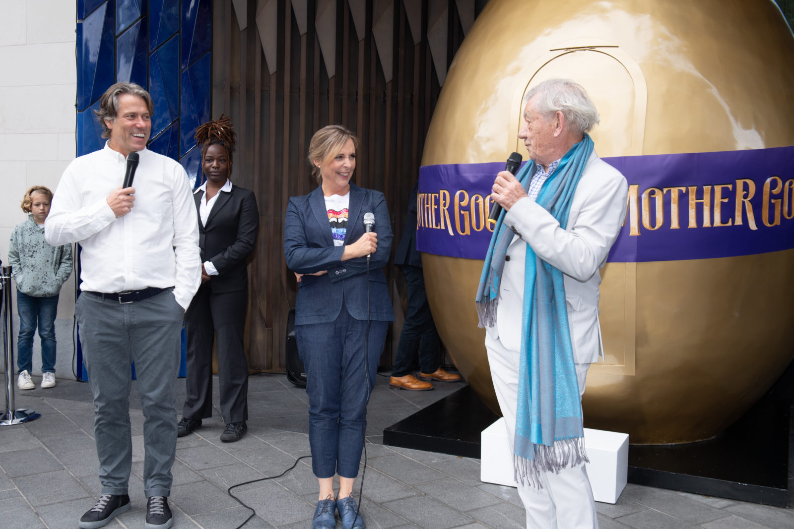Ian McKellen, John Bishop and Mel Giedroyc to bring panto to Wales