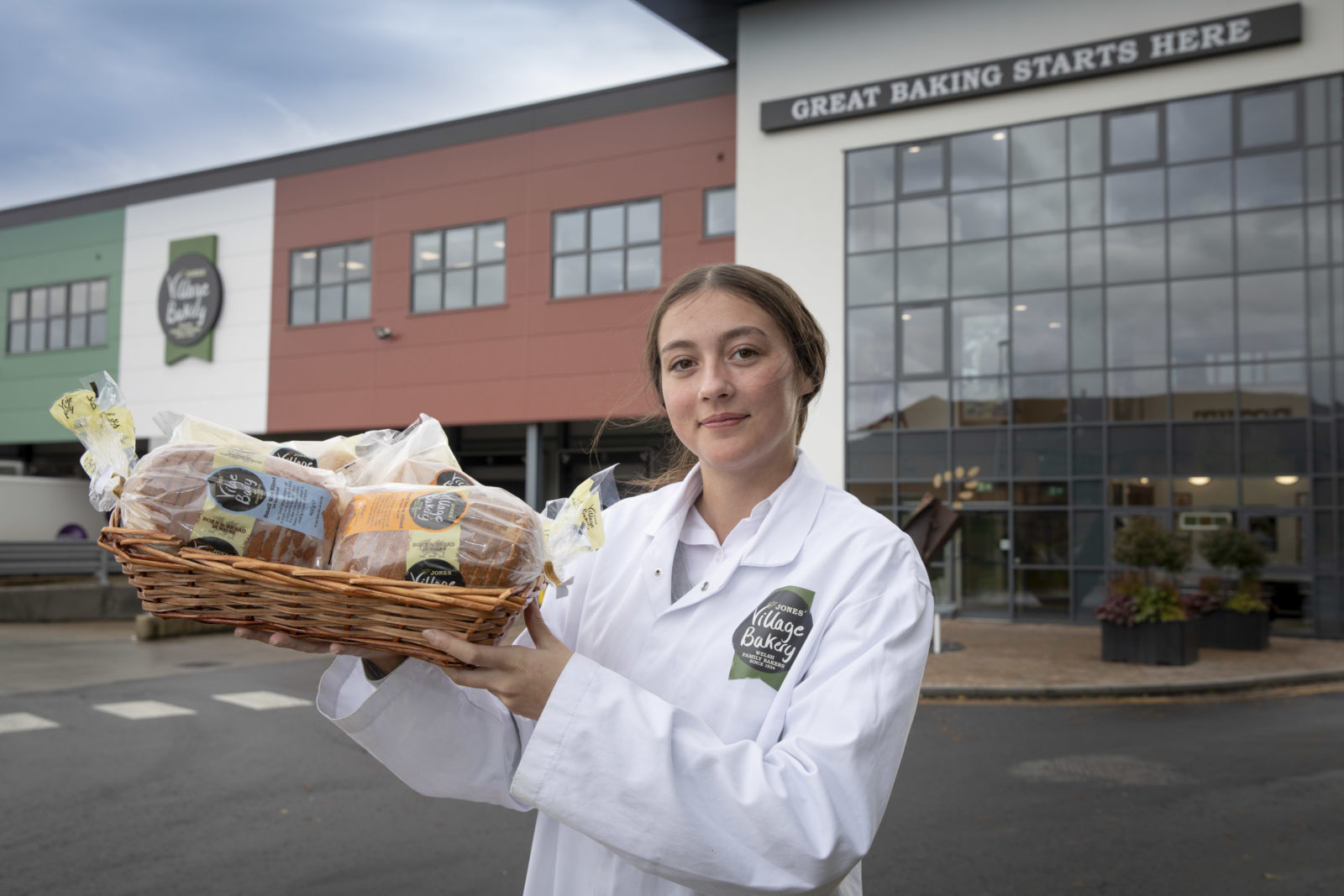 Tasty perks and pay rises at bakery with 40 jobs on offer