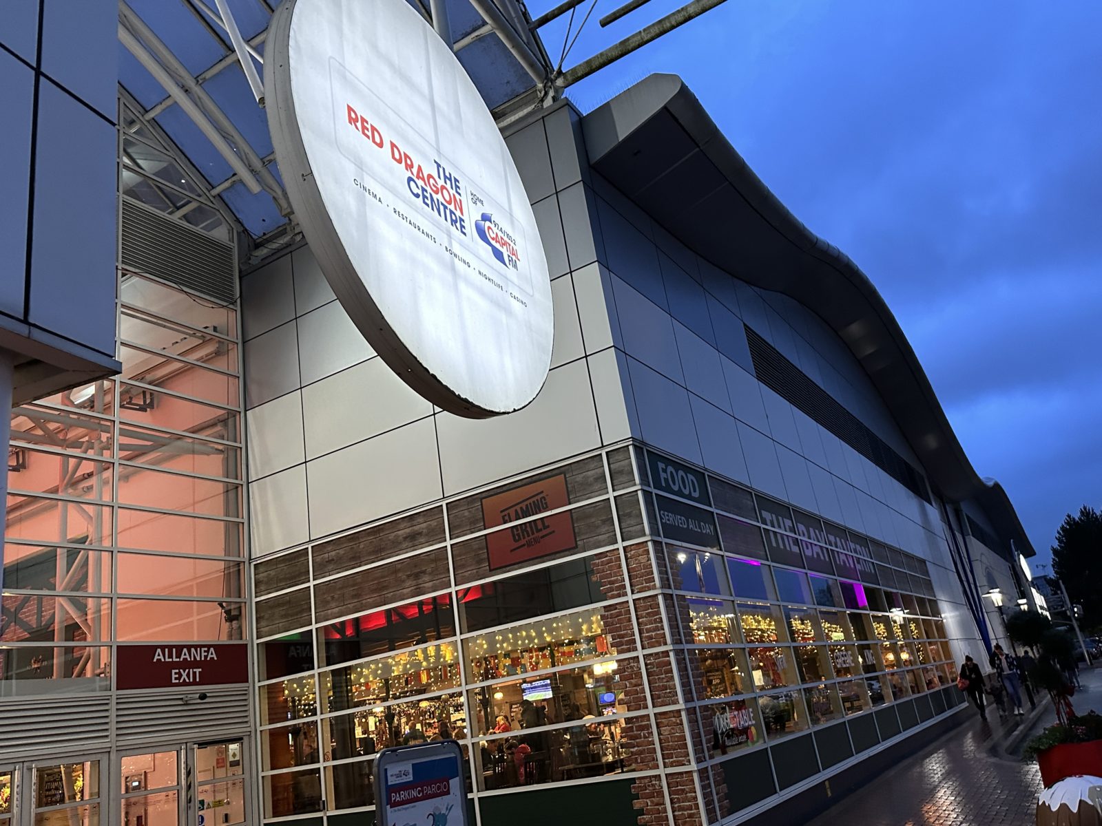 Review: Flamin’ Festive Food at Cardiff Bay Tavern