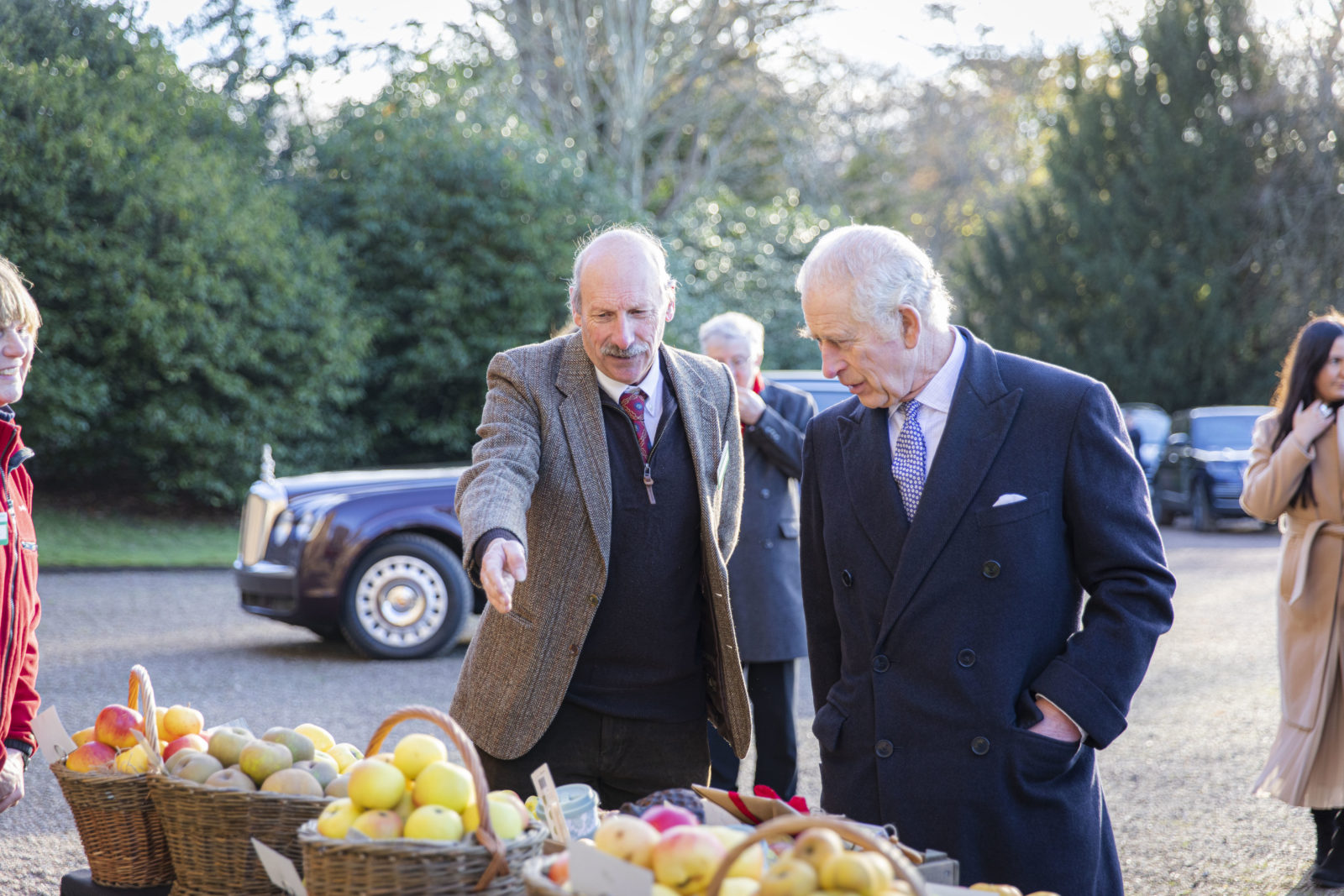 His Majesty The King and the First Minister of Wales plant Pontfadog ...