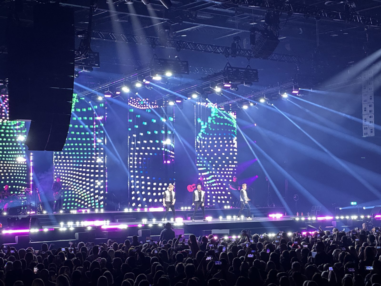Review: Westlife and Lyra at Cardiff International Arena