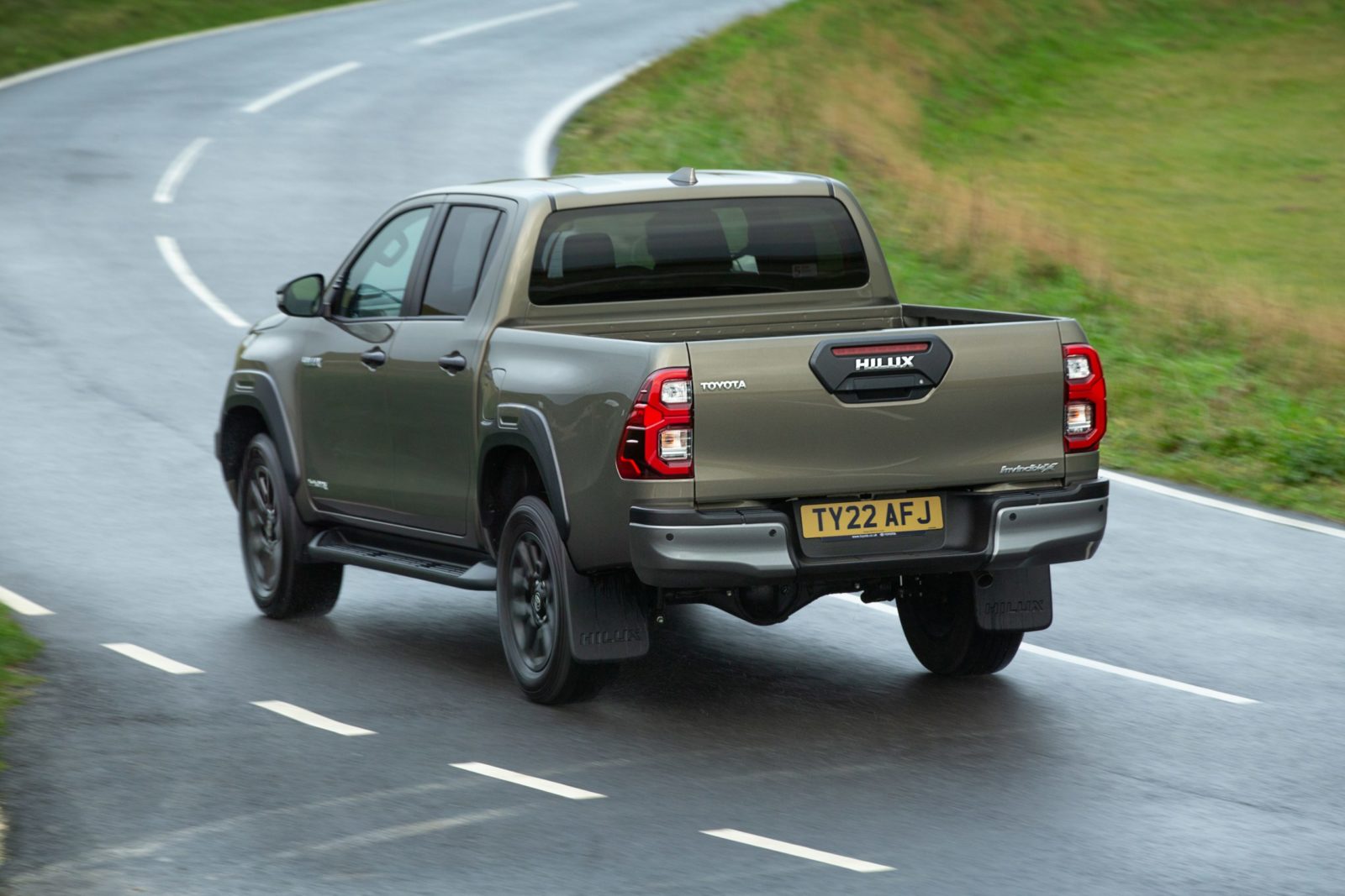 Review: Toyota Hilux Invincible X