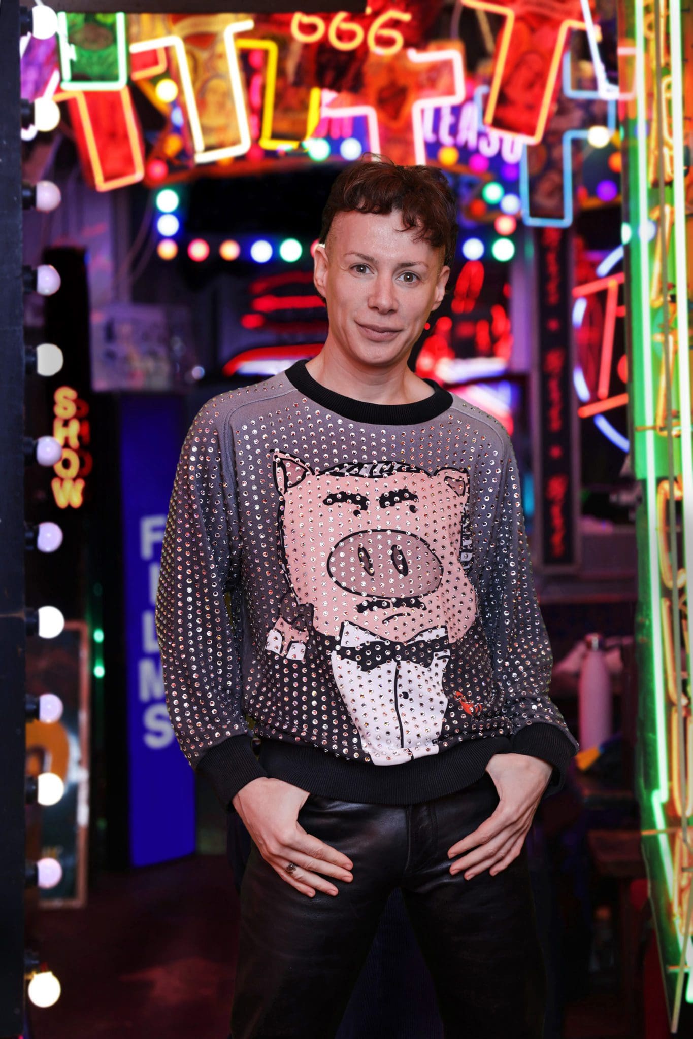 Gareth Gates & Divina de Campo star in The SpongeBob Musical at Wales ...