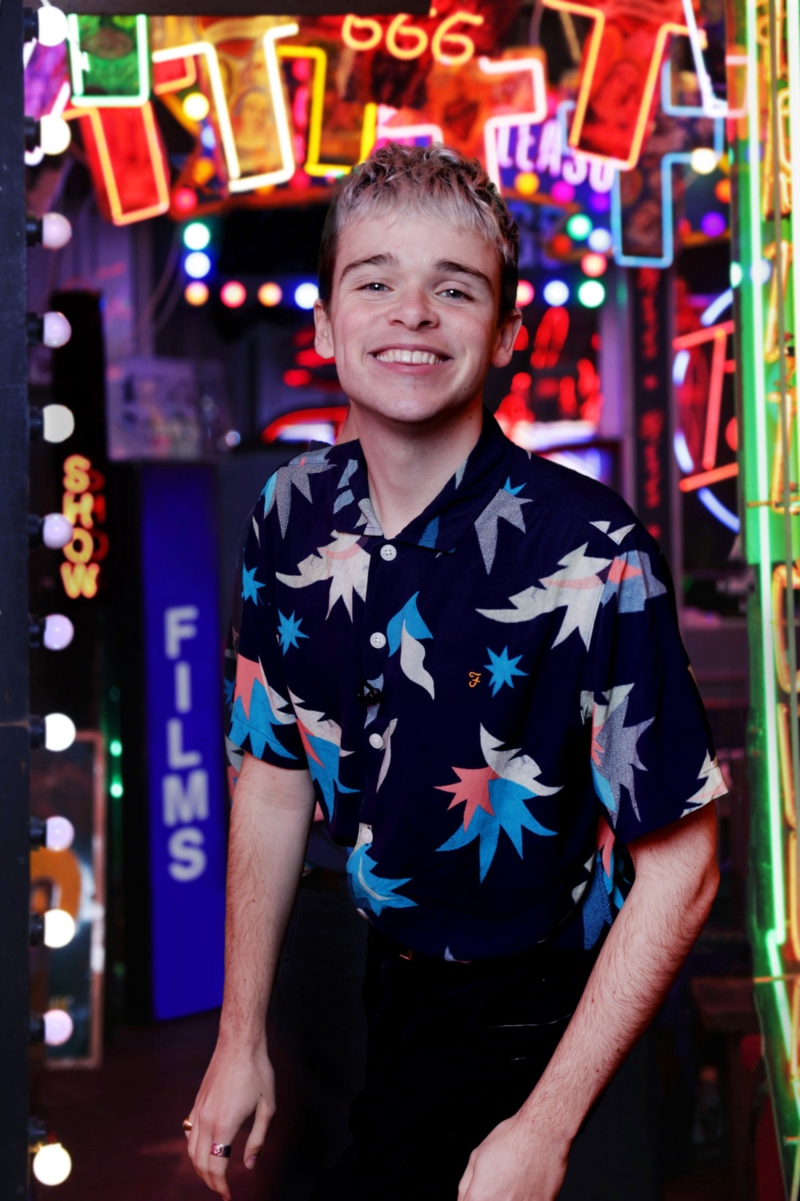 Gareth Gates & Divina de Campo star in The SpongeBob Musical at Wales ...