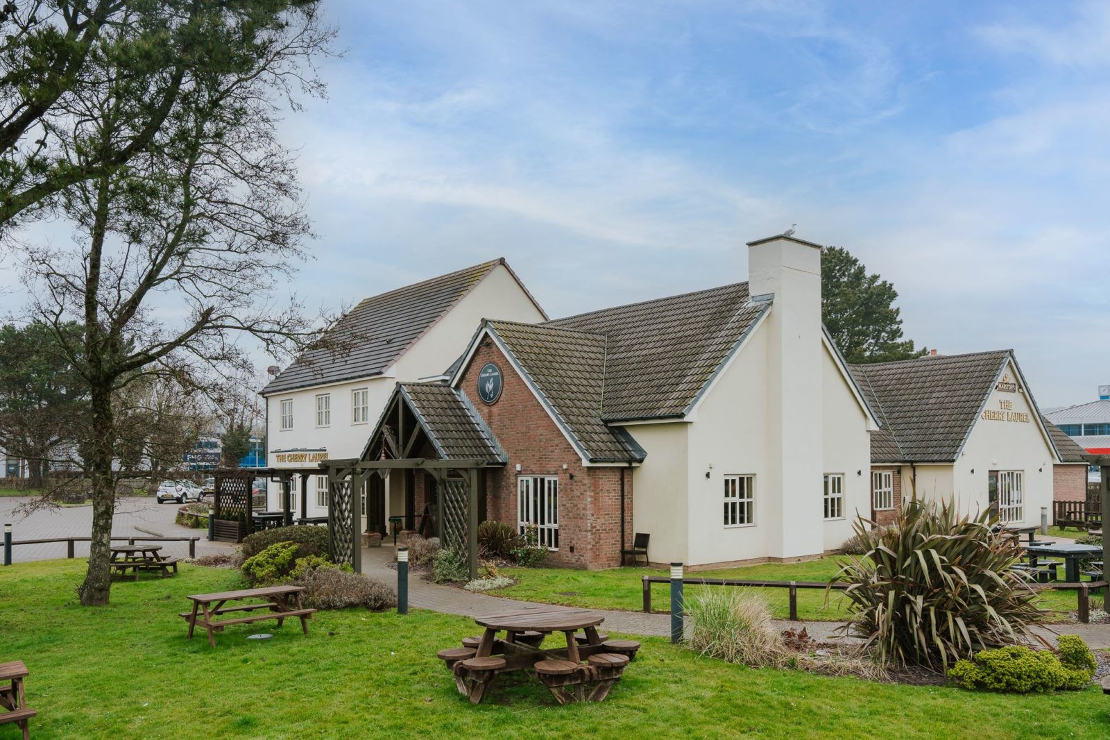 Popular Bridgend pub reopens following refresh