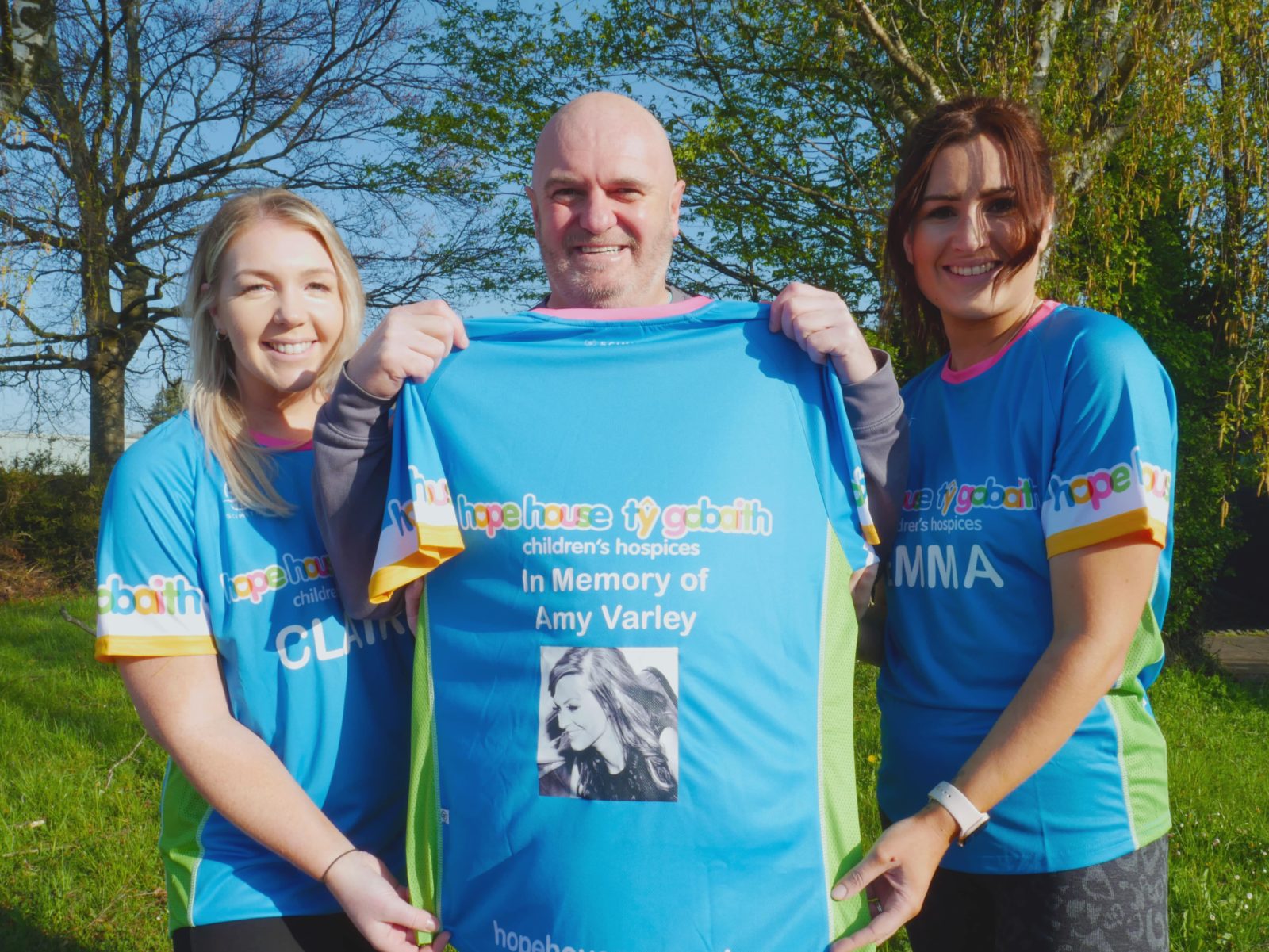 Dad and friends run Newtown 10K in memory of Amy