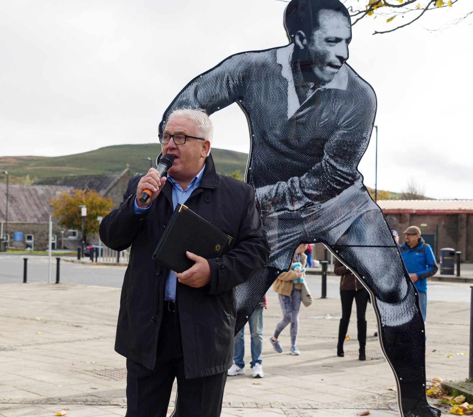 Roy Francis statue unveiled in Brynmawr