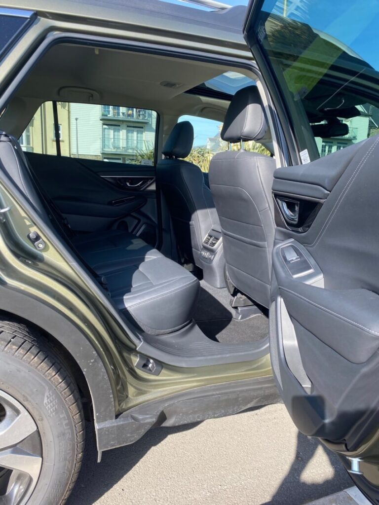 Review: Subaru Outback 2.5ES