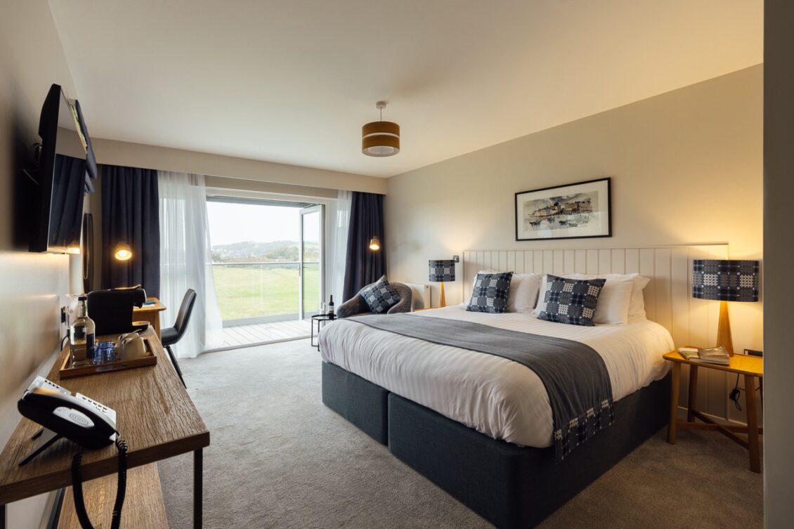 Tenby Golf Club’s restaurant and accommodation awarded AA accolades