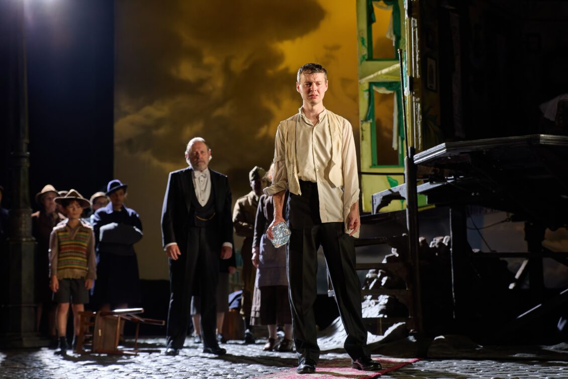 An Inspector Calls Returns to Cardiff – A Timeless Thriller That Still ...