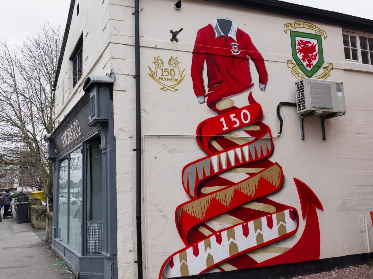 New Wrexham mural celebrates 150 years of Welsh football